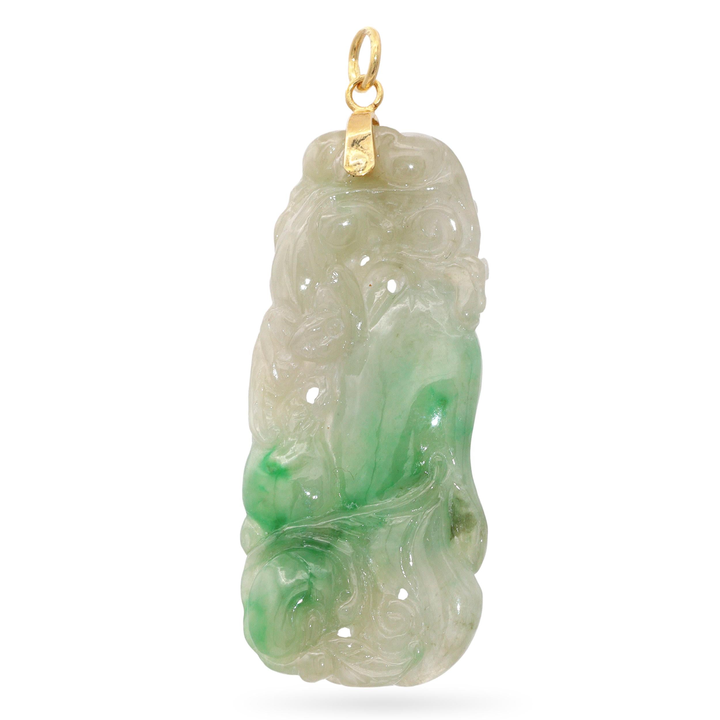 Vintage 18k Yellow Gold Hand Carved Jade Bat and Fruits Pendant – Blue ...